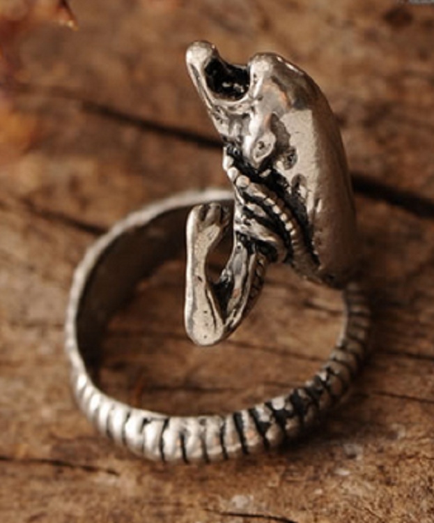 Gothic Predator Alien Adjustable Ring on Luulla